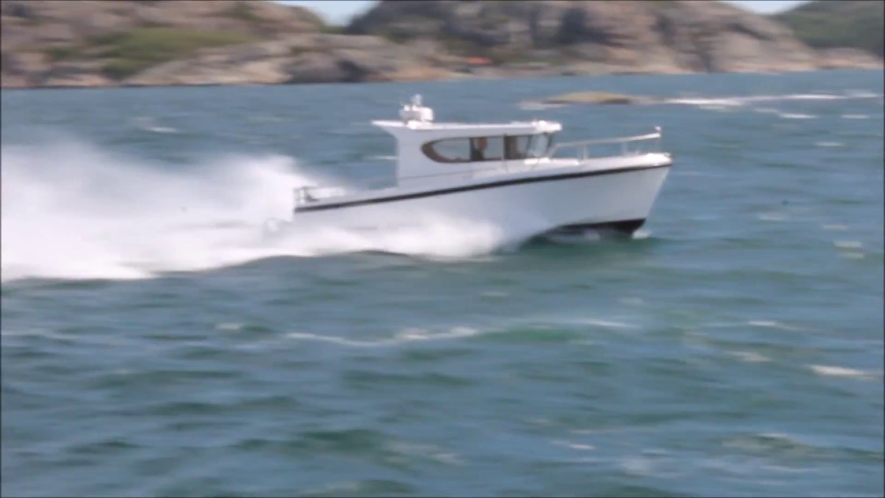 The all new Manko 25 in rough sea outside of Fjällbacka - YouTube