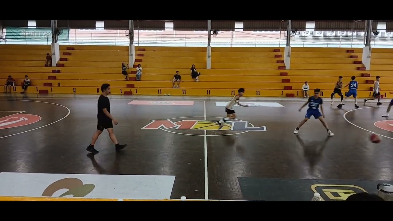 WHYE NAM VS KLUANG U18 - DAY 1 - GAME 1 - YouTube