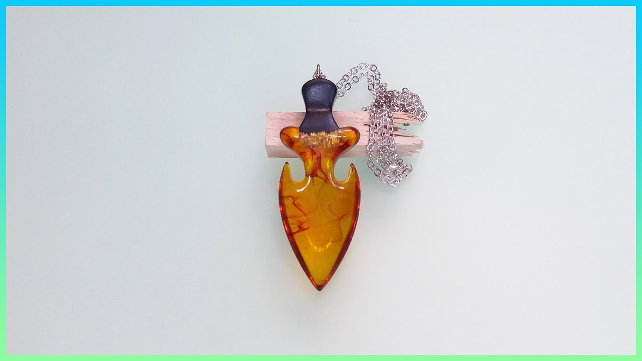 Amazing arrowhead pendant made of wood and epoxy resin.Diy / RESIN ART ...