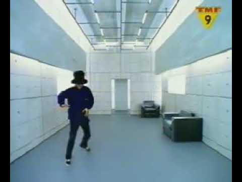 Jamiroquai - Virtual Insanity (1996) - YouTube