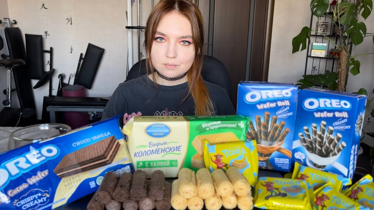 Мукбанг | Вафли Oreo, Яшкино, с халвой, с бананом | Mukbang | Waffles ...