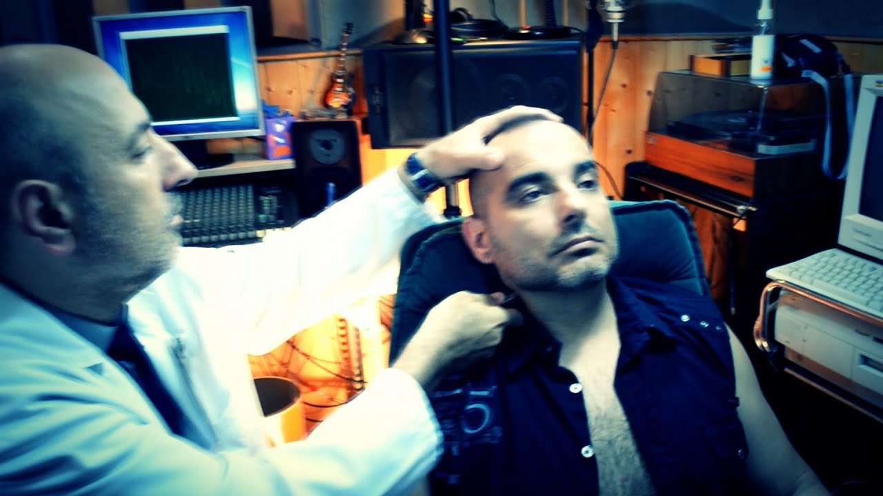 Héroes de barro y de cartón. © Peter Aduana 2013 - YouTube