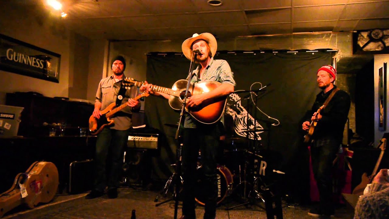 Del Barber and The Profiteers - Hen House Manifesto - Live In Barrie ...