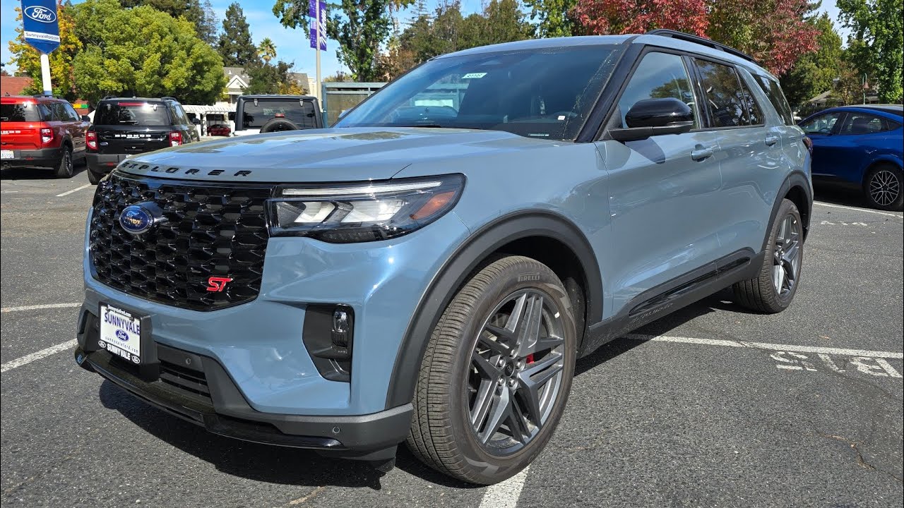 New 2025 Ford Explorer ST-Line - Luxury Sporty Family SUV | Exterior ...