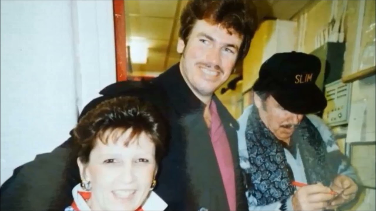 Slim Whitman - - - Lord Protect My Darling - YouTube