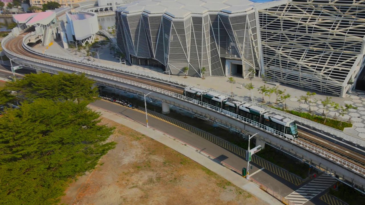Kaohsiung Light Rail from Above 🇹🇼 (2020, 2021, 2022) {aerial} - YouTube