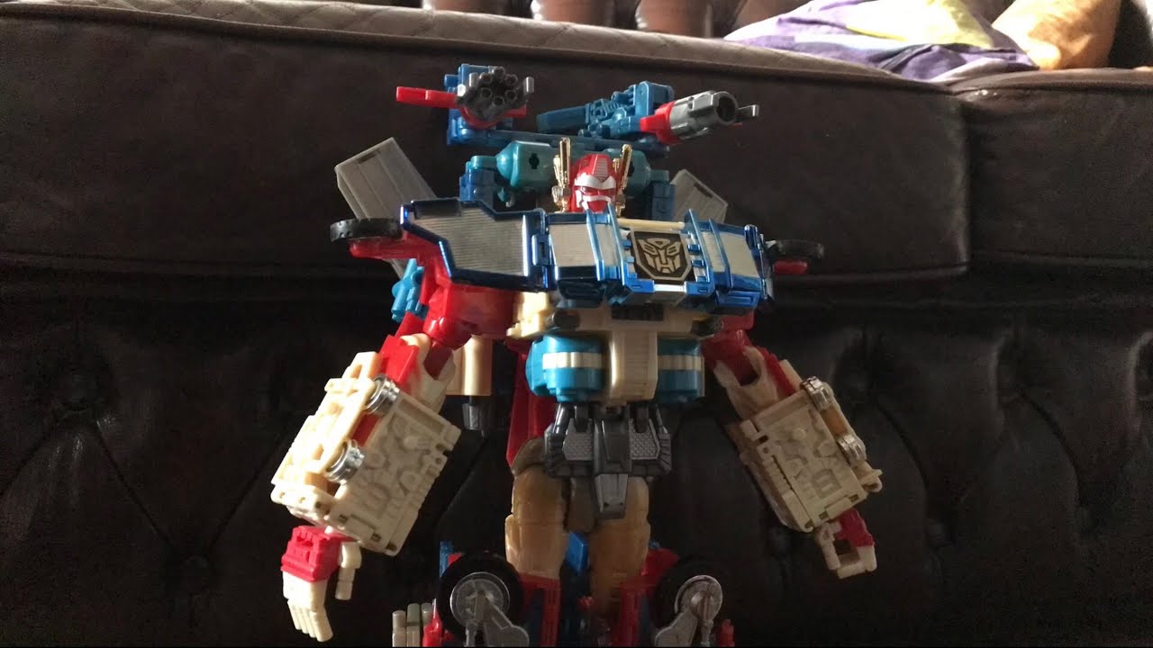 Rid 2001 ultra Magnus/ car robots god Magnus and omega prime - YouTube