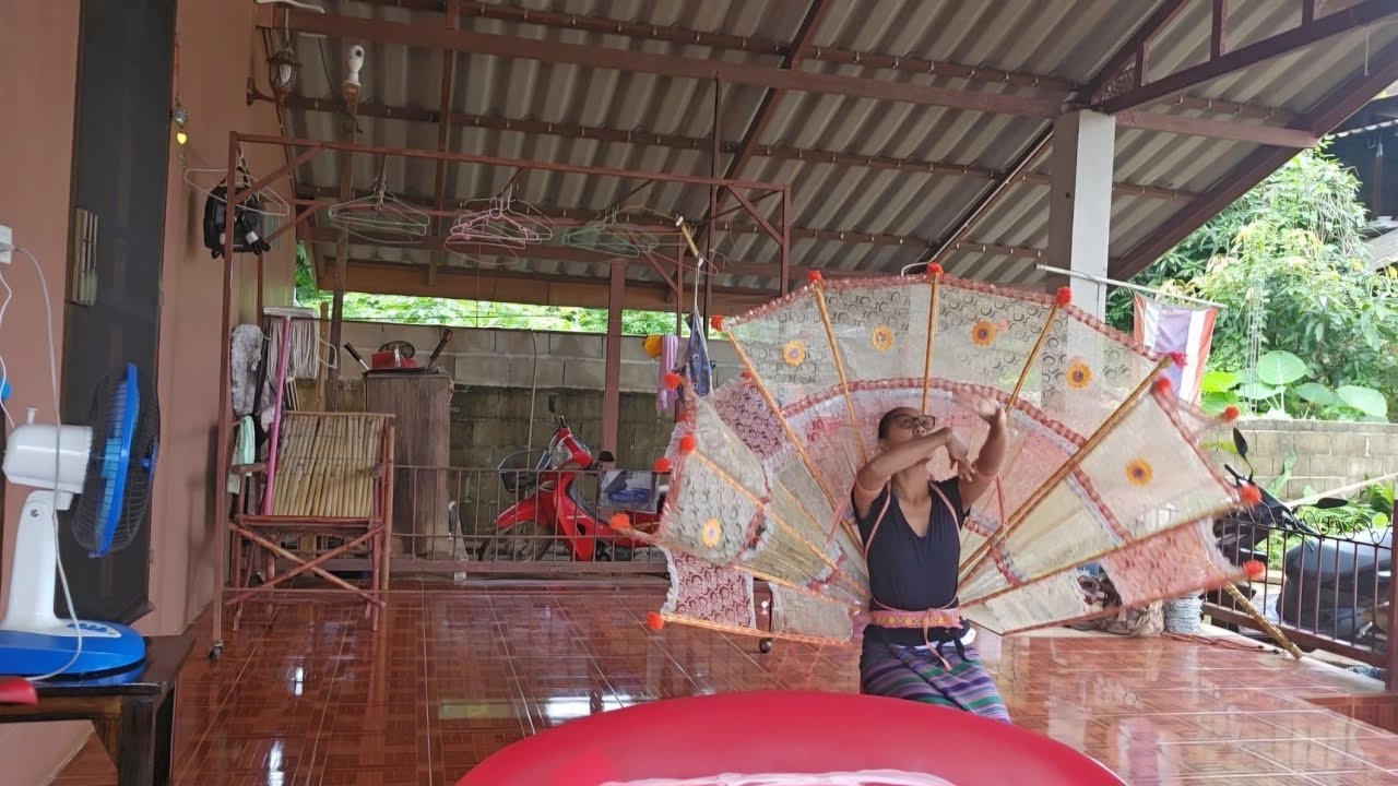 Shan traditional dance with wing! - YouTube
