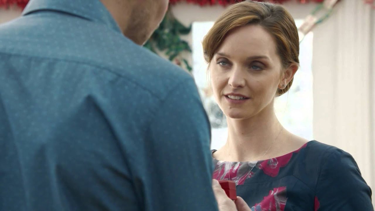 H.Samuel 'Forever Diamond Collection' Christmas ad 2014 - YouTube