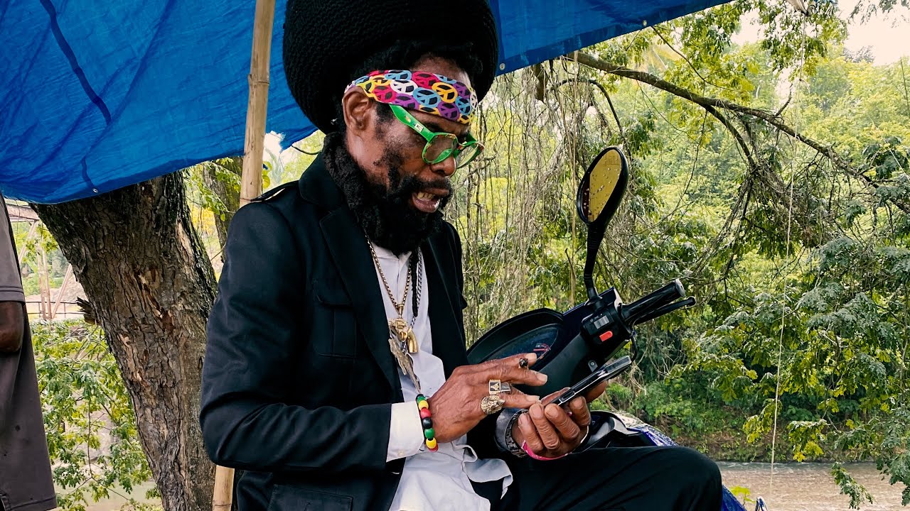 Peanut Dread Leg Surgery Update - YouTube