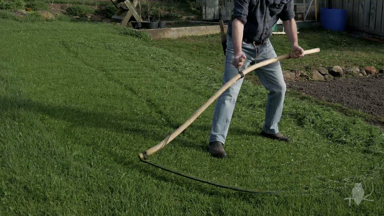 Short Cuts: English Scythe on lawn - YouTube