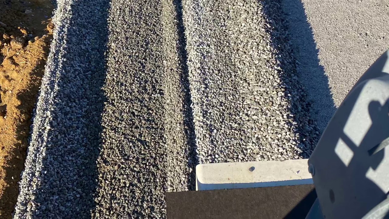 CG-6 Curb&gutter Wirtgen SP15i - YouTube