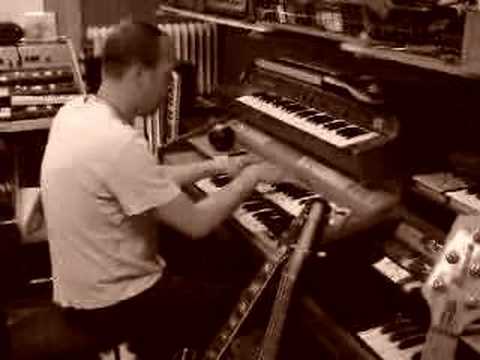 Celestine Hugo plays Solina Organ - YouTube