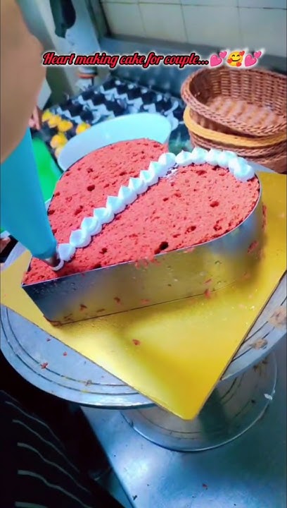 #shortsviral #heart shap cake making ideas 🥰#viralreels #trending #trendingshorts #cakedesign # ...