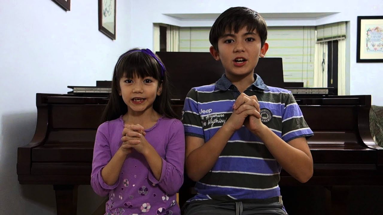 Owen和Ella向大家拜年 - YouTube