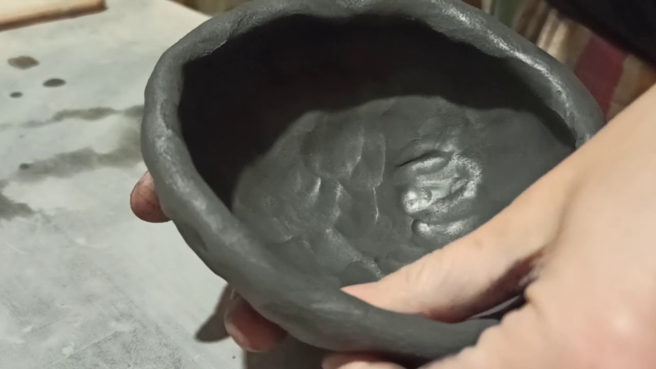 How to make a plate using pinching method - YouTube