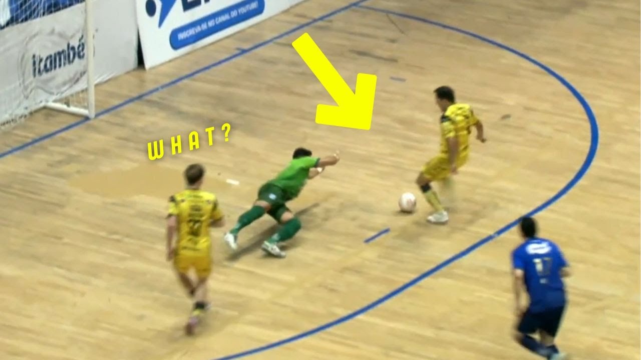 Best Goalkeeper Saves in Futsal 2025/26 - YouTube