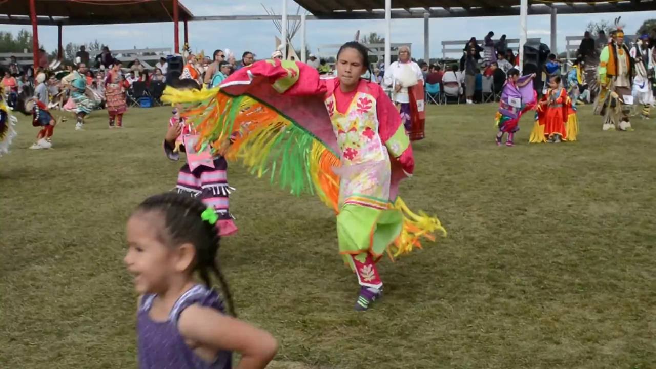 Waterhen Lake First Nation powwow - YouTube