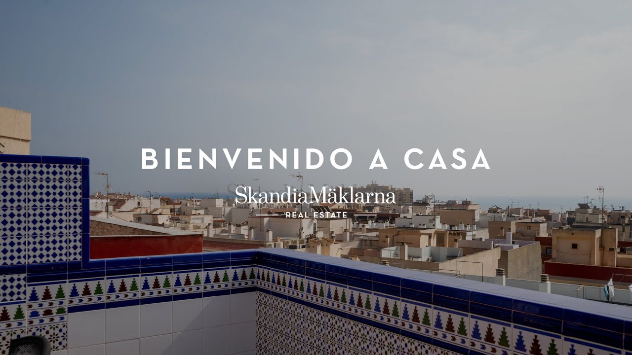 Unique duplex apartment in central Torrevieja with sea view terrace ...