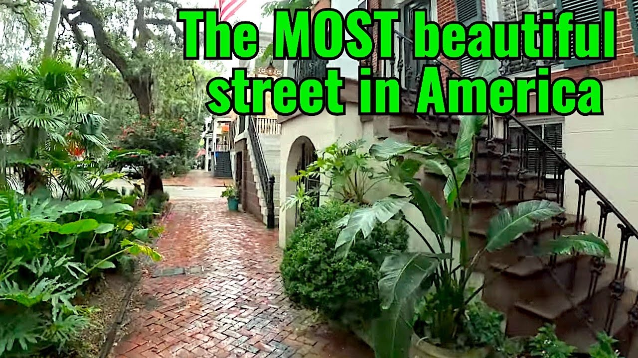 Jones Street, Savannah, Georgia The MOST Beautiful Street in the US ...