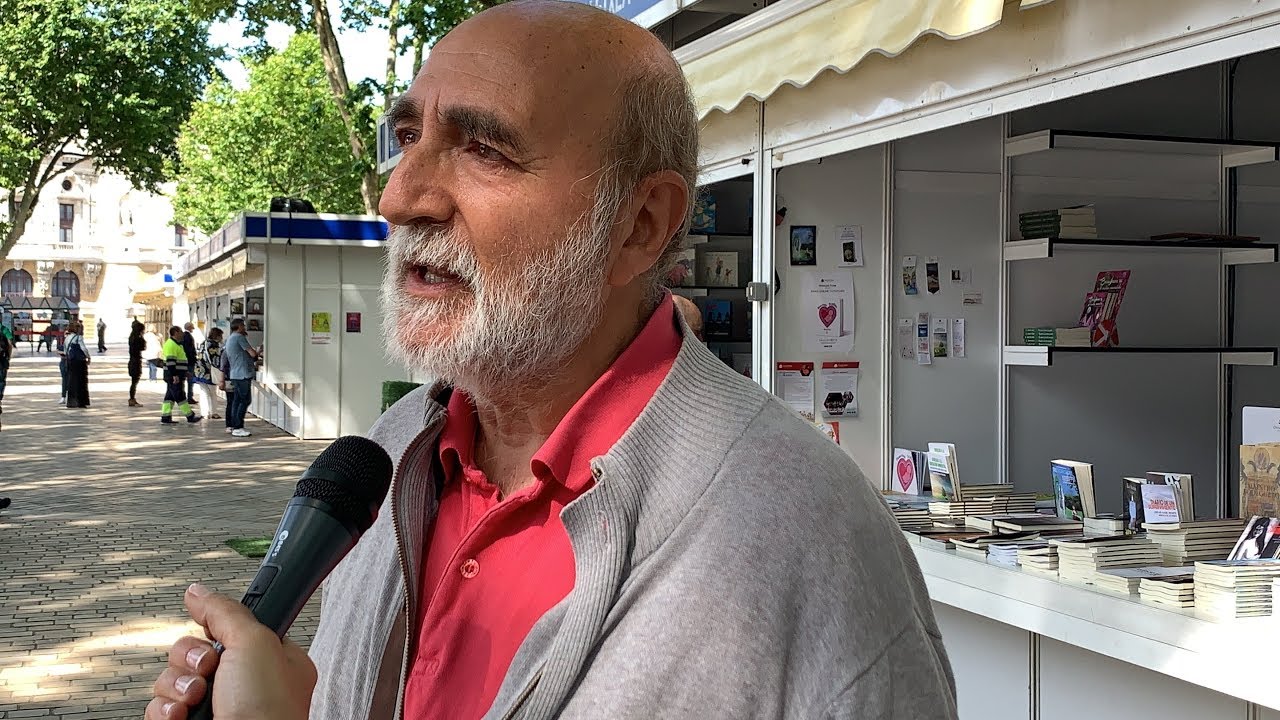 José Serna presenta sus últimas obras - YouTube