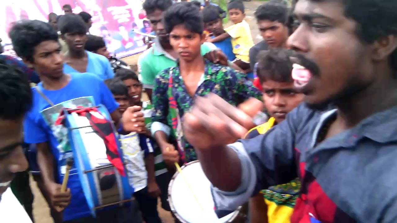 Vethalam Chelabration In Siruvaburi Thala Fans - YouTube