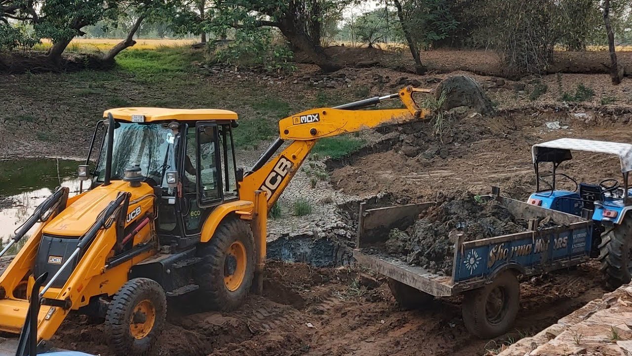 JCB works on Pond #JCB #jcbkikhudai #pond #tractor - YouTube