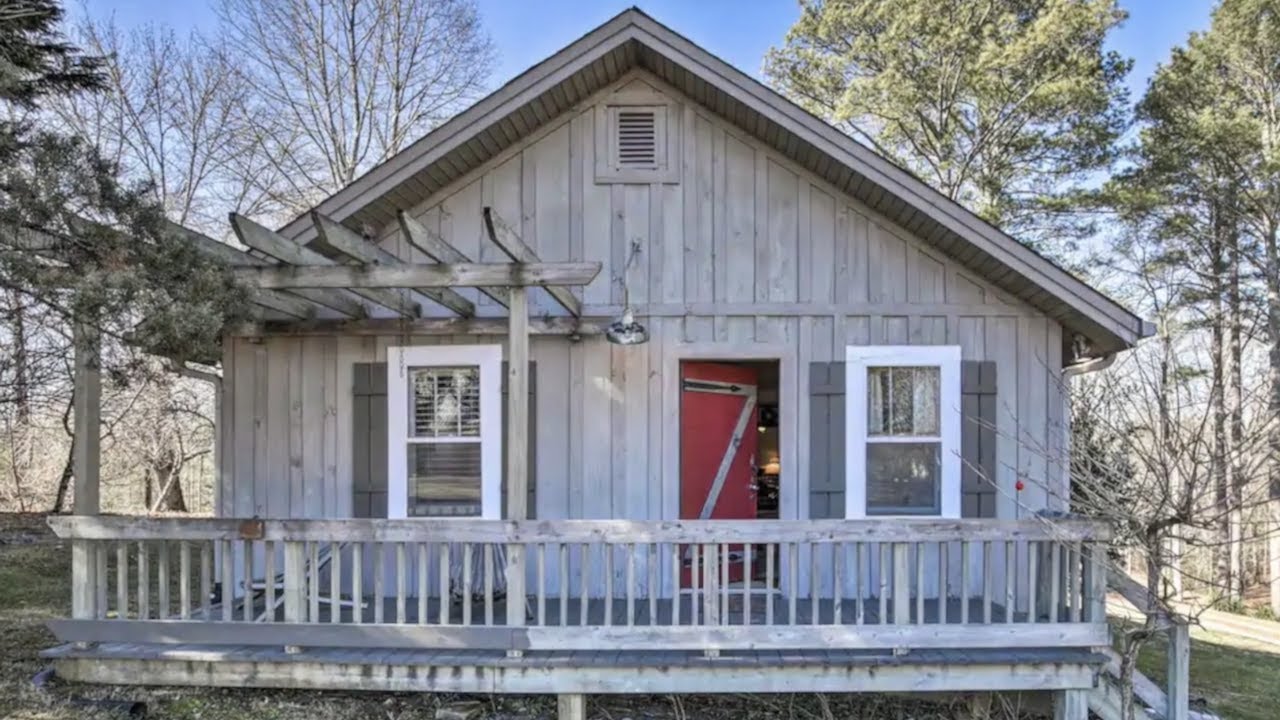 Rustic Beautiful Appalachian Cottage Near Toccoa River and Park - YouTube