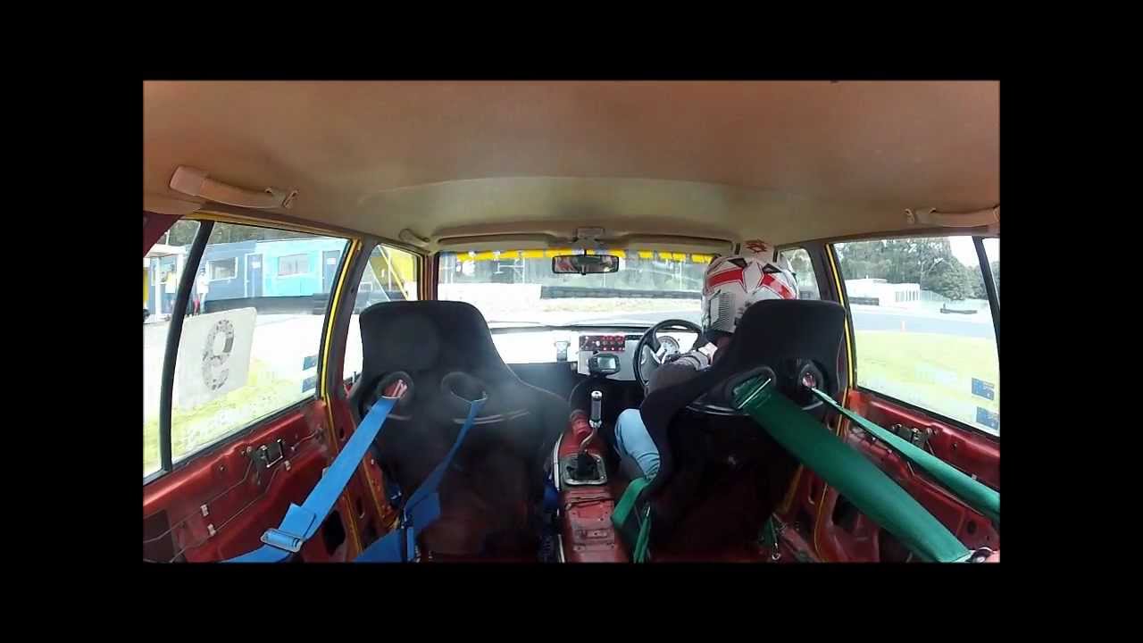 Sigma GSR Highclere Go Kart Track - YouTube