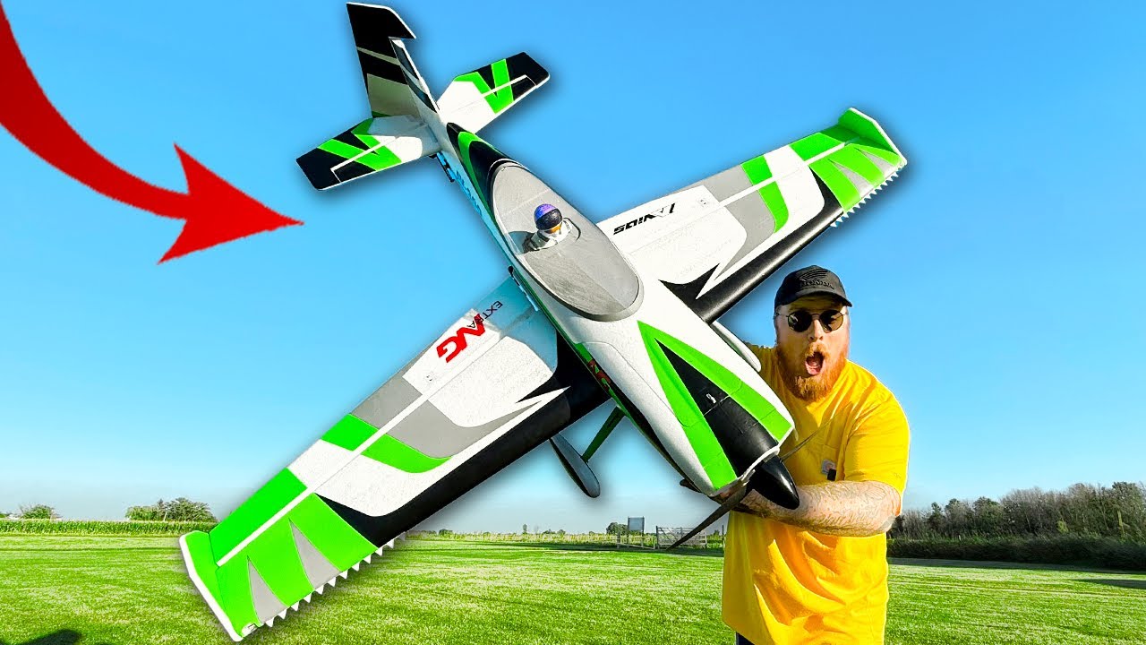 Can a Noob Fly 3D? | Avios Extra 300 NG Maiden - YouTube