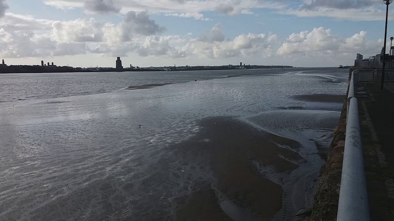 Liverpool Mersey - low tide: the sea scent - YouTube