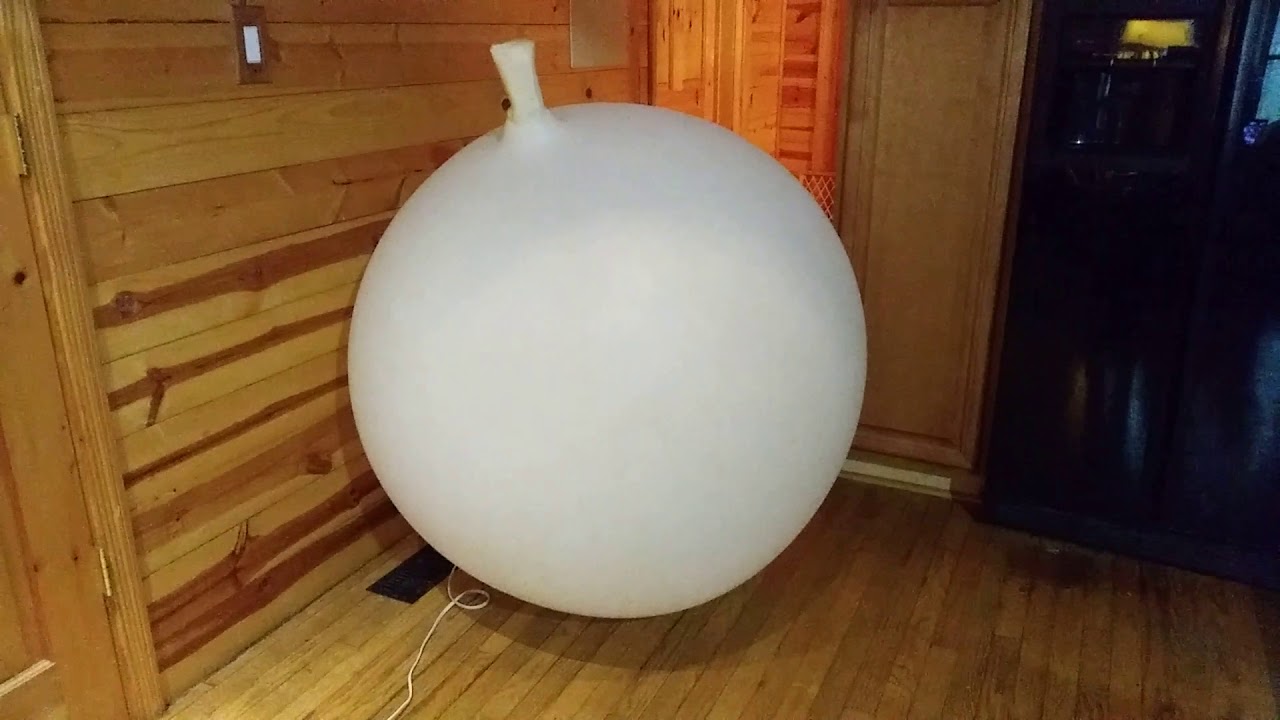MORE WEATHER BALLOON DEFLATION(2) - YouTube