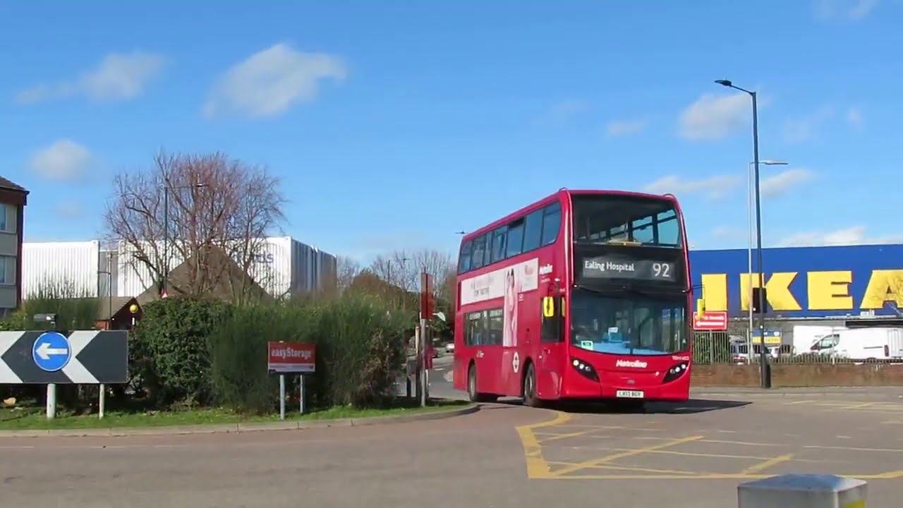 LK13 BGV/TEH1453 on Route 92 @Ikea Brent Park - 1st March 2020 - YouTube