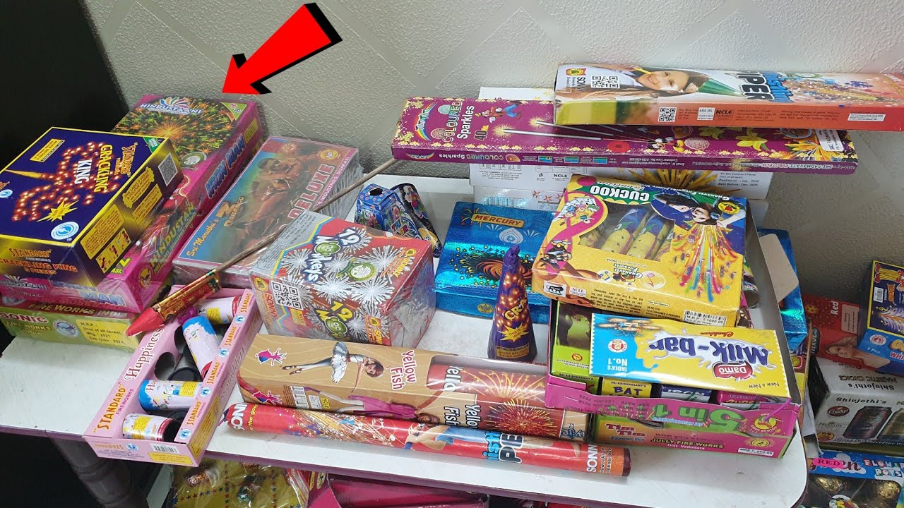 Testing Diffrent New Crackers Fountain 12 Shots🤯 Skyshots Whistler ...