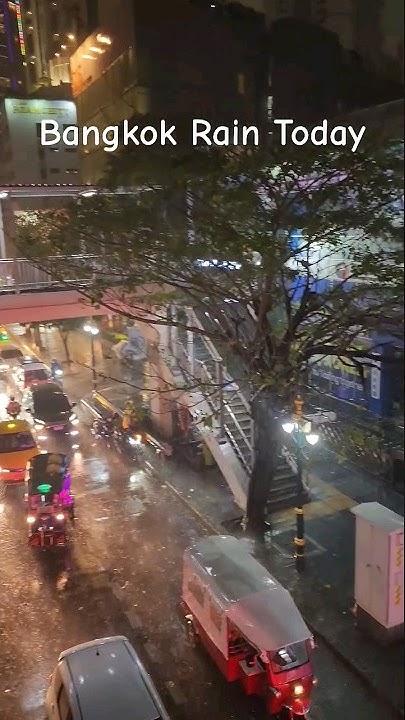 Bangkok Rain Today Sukhumvit #cloudnine #bangkok #bkk - YouTube