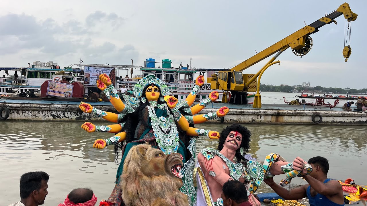 Durga idol immersion kolkata | Durga Puja2025 | Durga Puja Visarjan ...