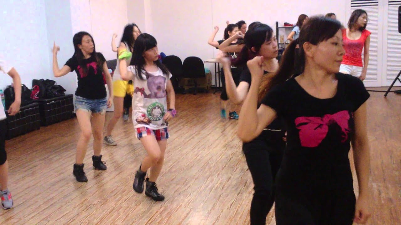 Usher Yeah! Dance - YouTube