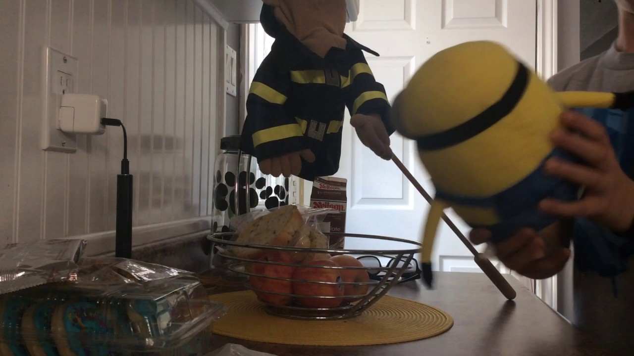 Cooking with chef minion - YouTube