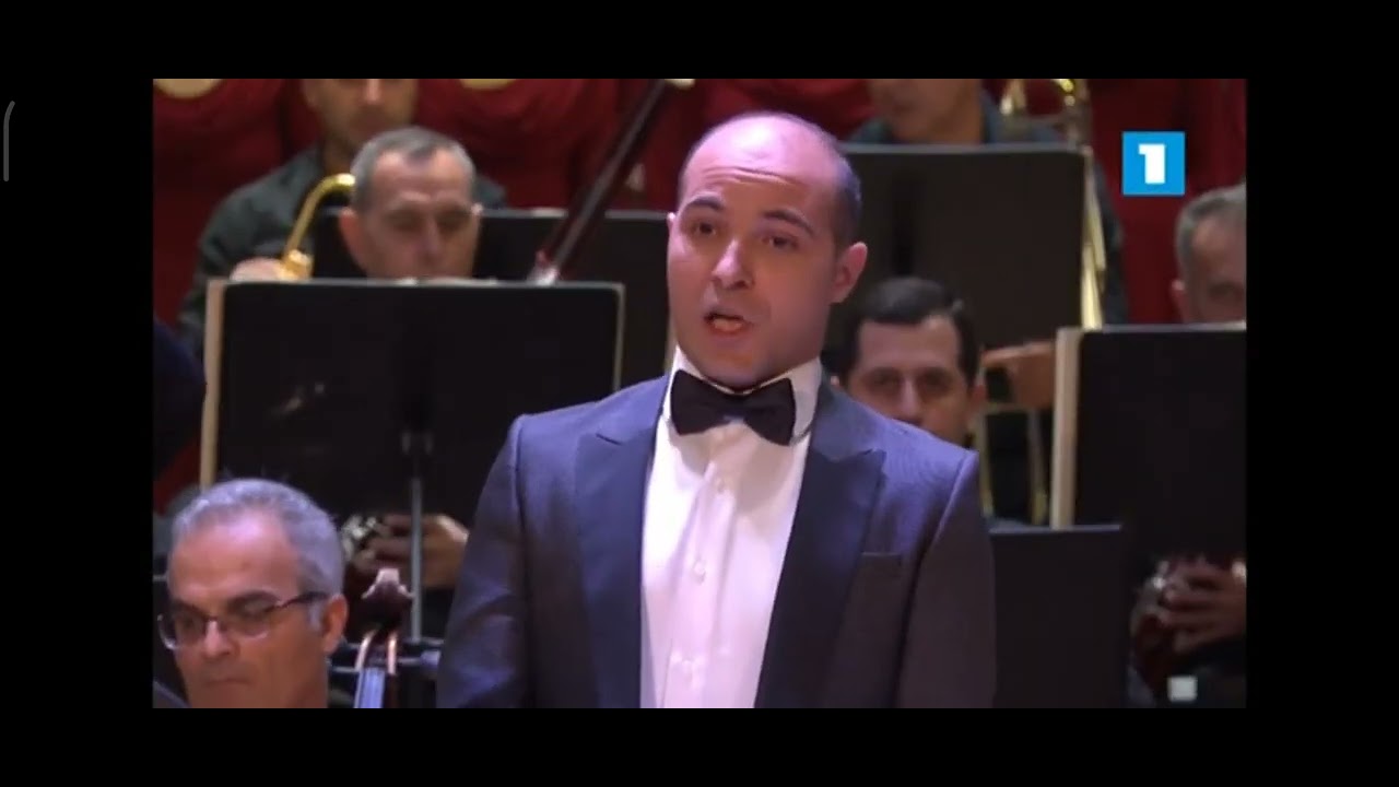 Carmina Burana - "Estuans Interius" Grigor Abrahamyan - YouTube