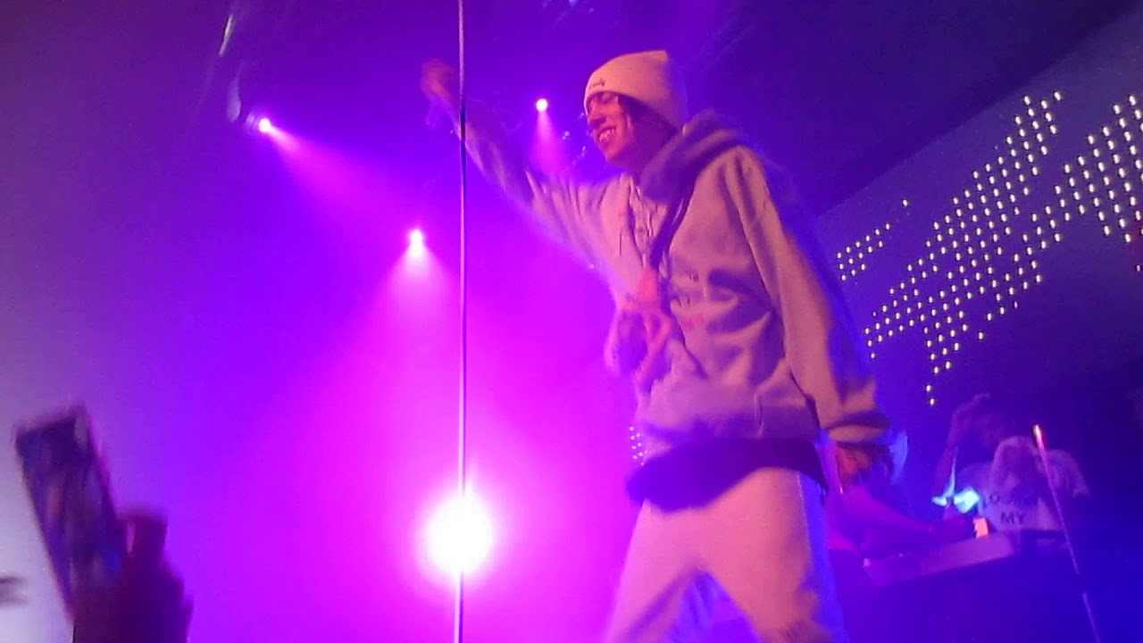 Lil Xan - Total Xanarchy Tour - Vancouver BC - 2018 - YouTube