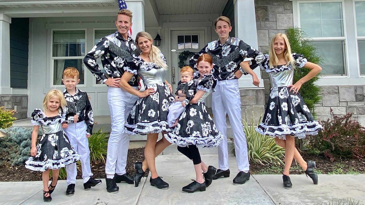 Orgill Family Cloggers - YouTube