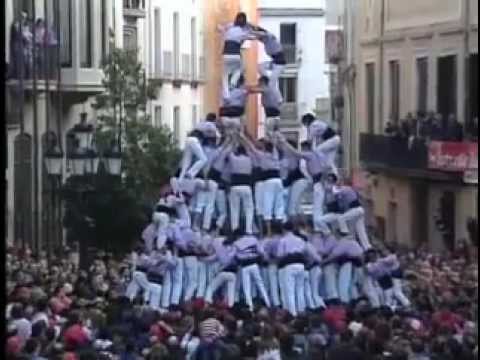 spain human pyramids - YouTube