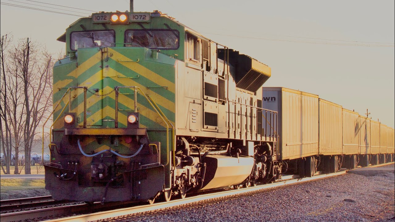 **Rare** NS Roadrailer With NS 1072, 2 Heritage Units, One Day - YouTube