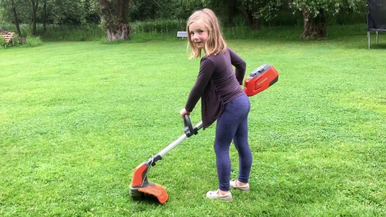 Husqvarna Automower Challenge Part 4 - The Strimmer - YouTube