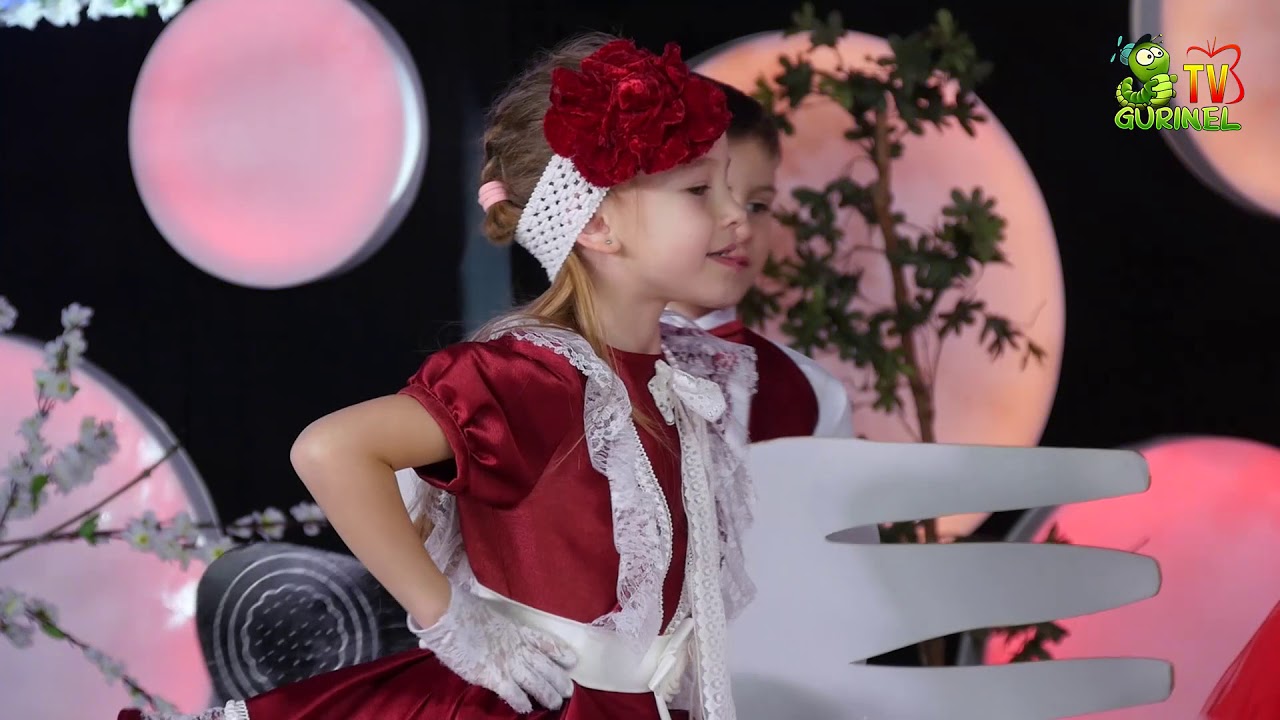 SMILE DANCE - Happy Party - YouTube