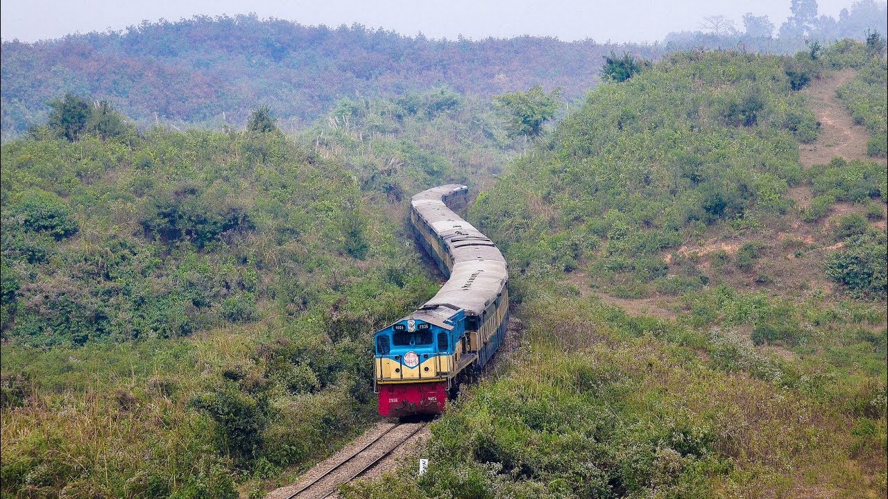 Jayantika Express Train passing through Panchanag Finlay Tea Garden ...