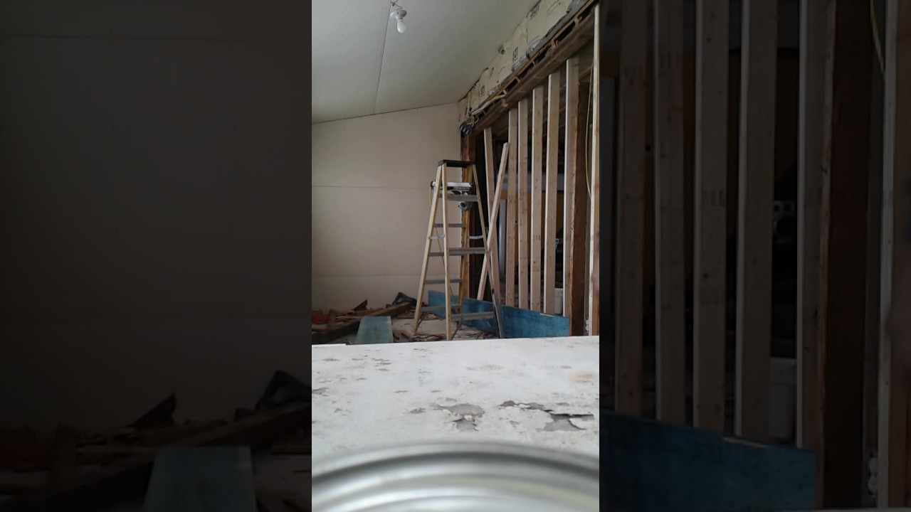 How to install a 12' LVL header by yourself - YouTube