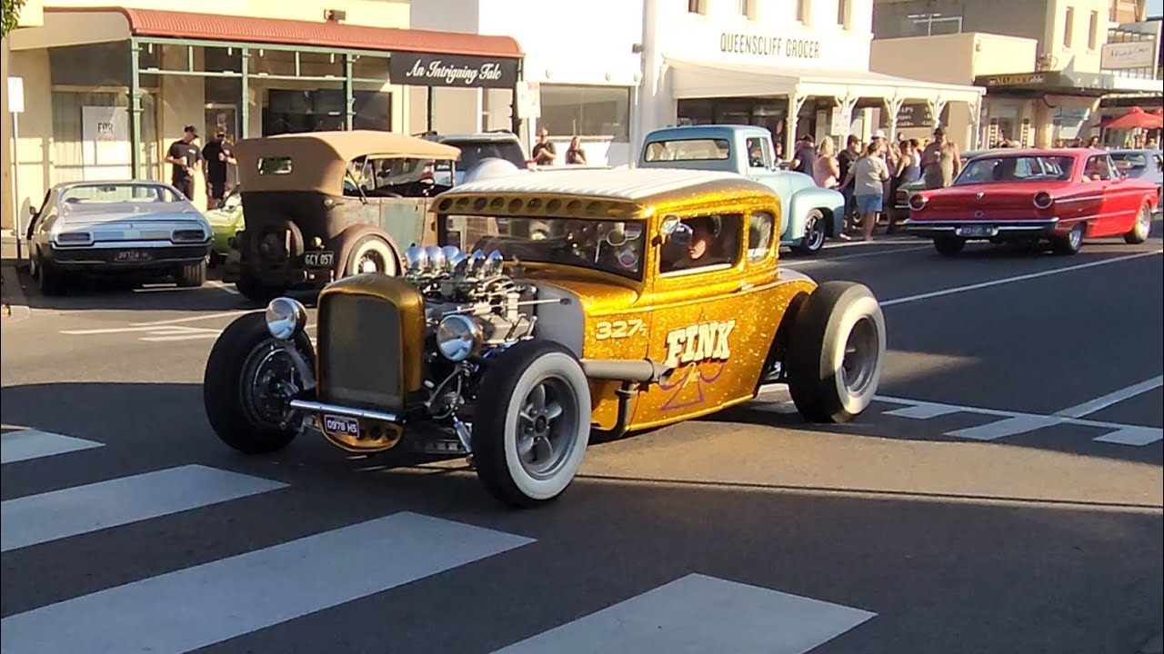 Hot Rods Take Over Quiet Little Coastal Town - YouTube