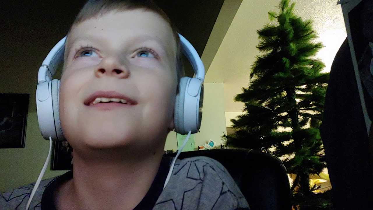 How to be an EPIC gamer - YouTube
