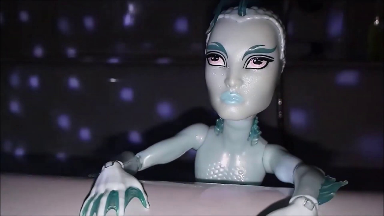 Meurtres à Monster High (2020) — Bande Annonce - YouTube